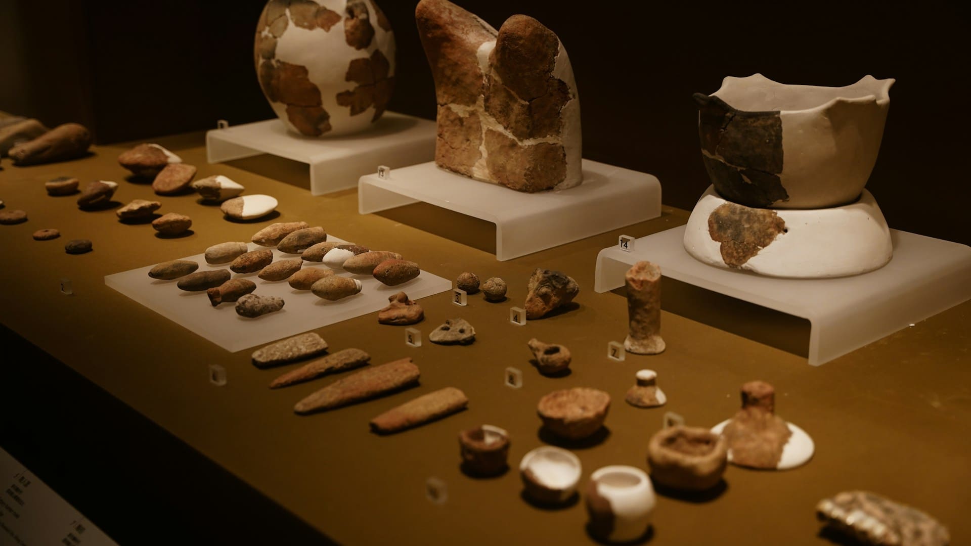 Acheulean Stone Tools and Ancient Artifact Origins